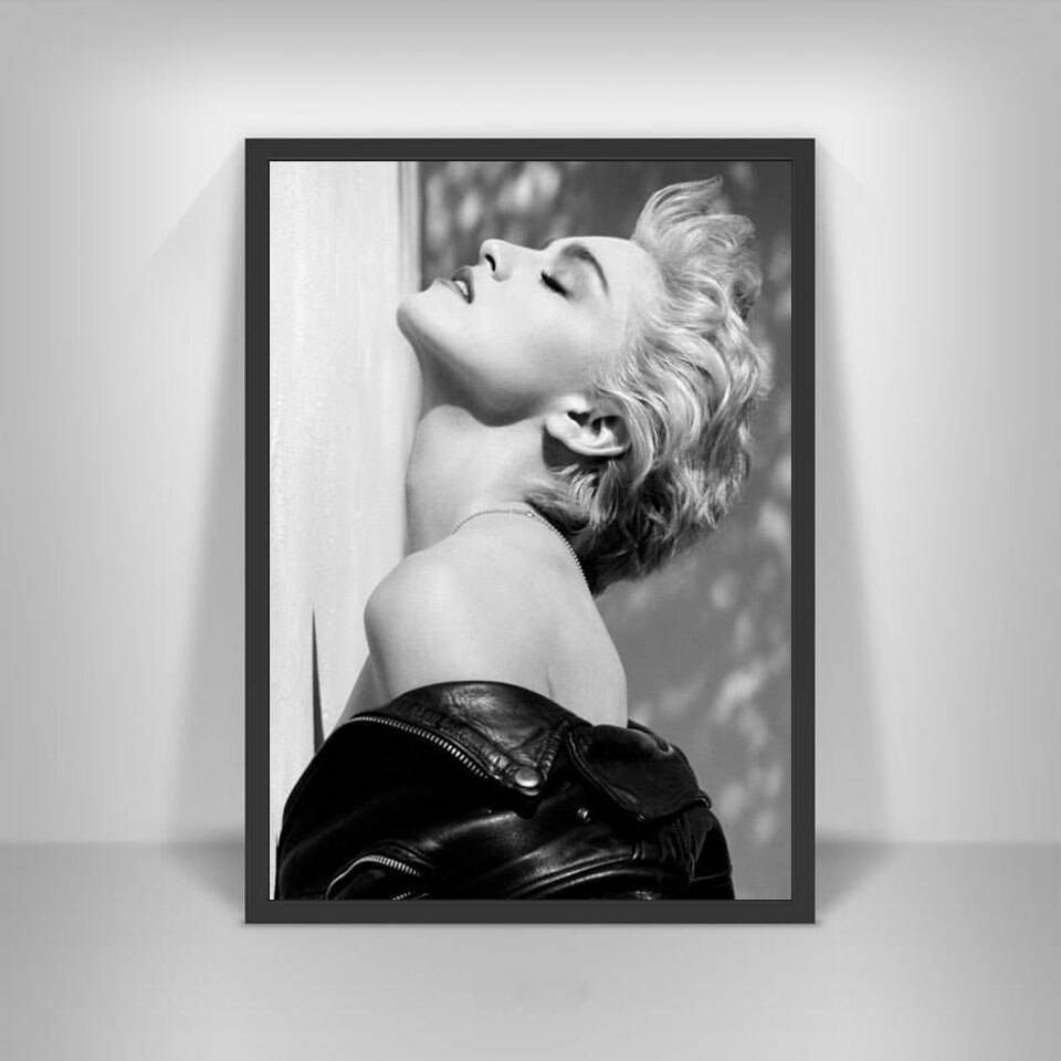 Plakat Madonna - La Isla Bonita | Decorateo.pl Plakat Madonna - La Isla Bonita | Decorateo.pl